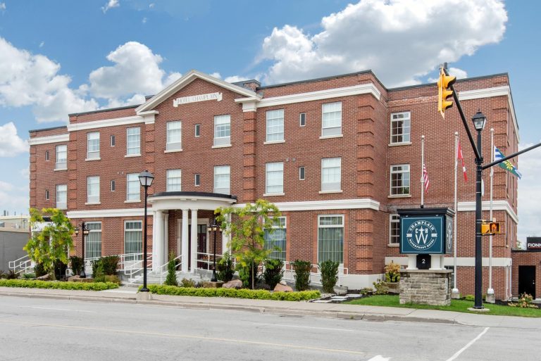 Champlain Hotel Orillia